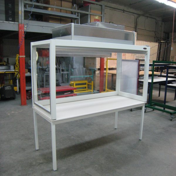 RDM - WorkBench LF-102P-B (BenchTop Vertical Laminar Flow Workstation)